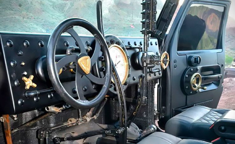 Steam-powered Jeep JK 6-wheeler - photos and video - HomemadeTools.net
