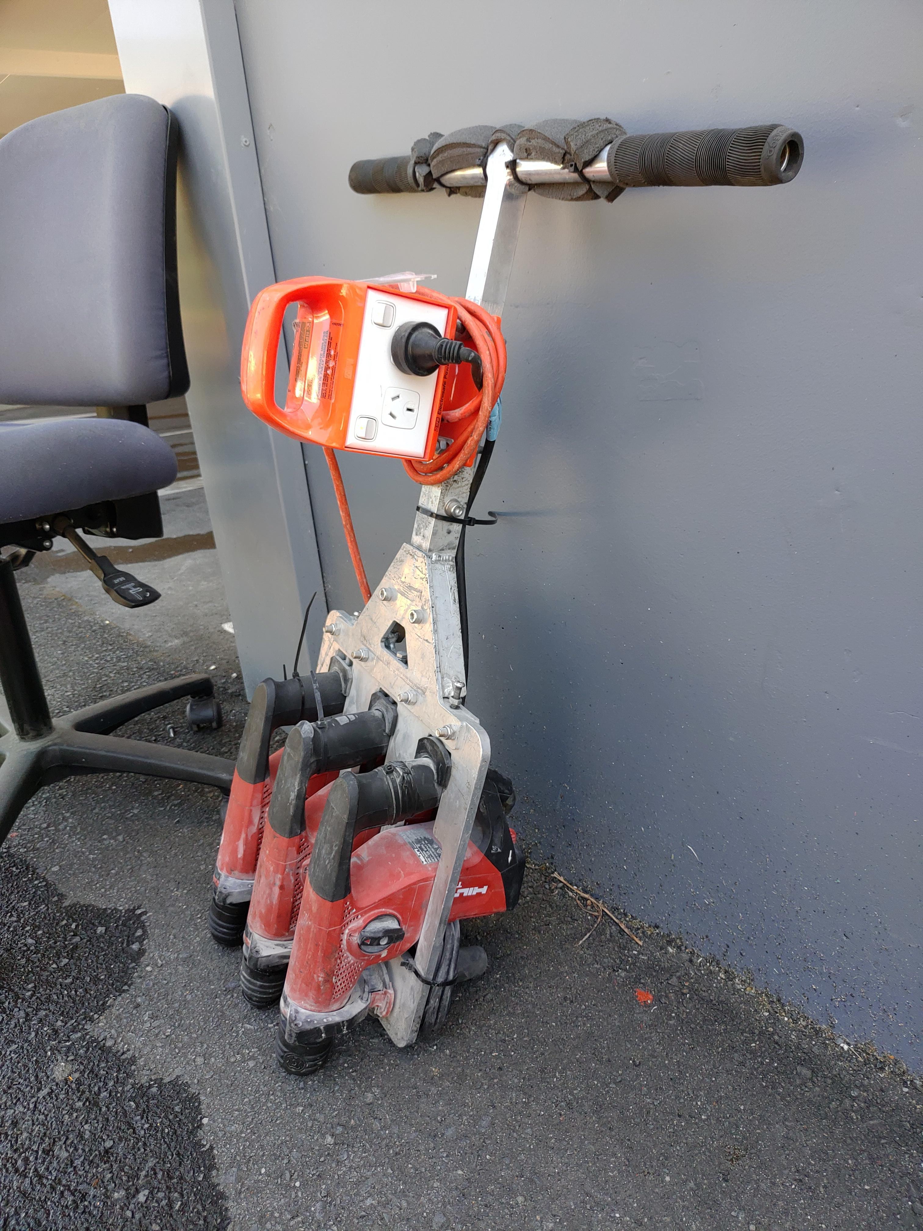 Tactile paving drill - photo - HomemadeTools.net