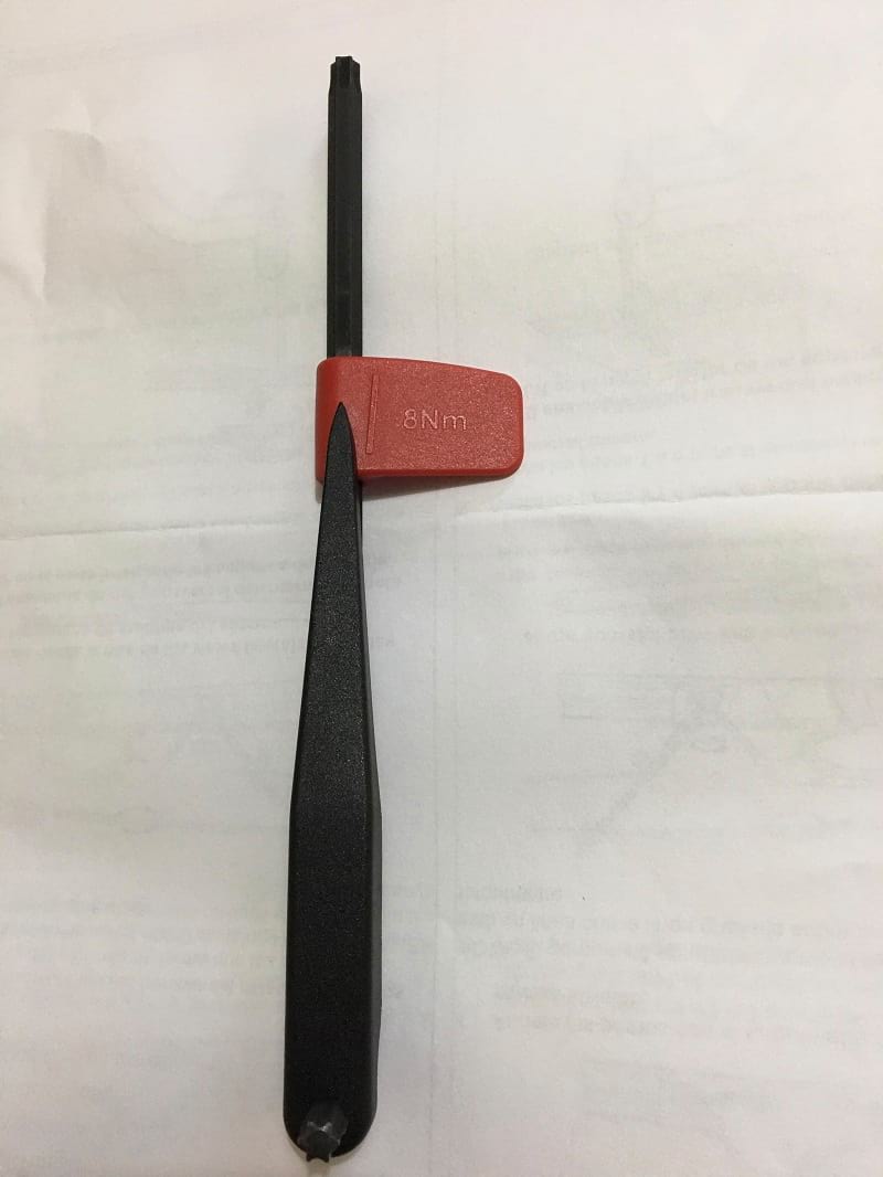 Torx key with torque indicator - photo