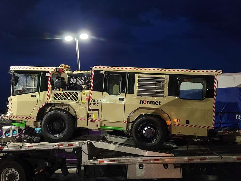 Underground personnel transport - photo