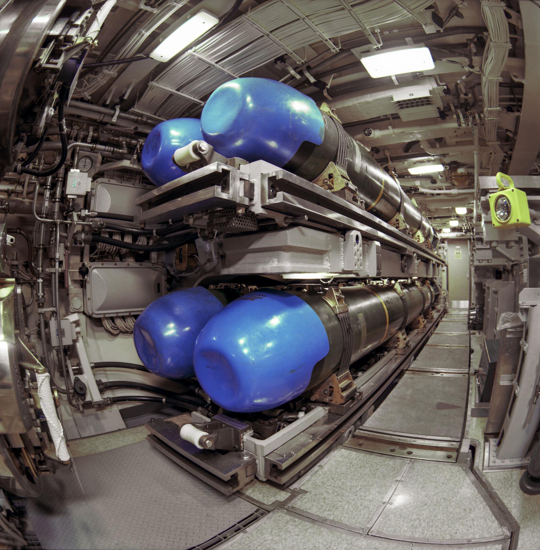 Ohio-class submarine torpedo store - photo - HomemadeTools.net