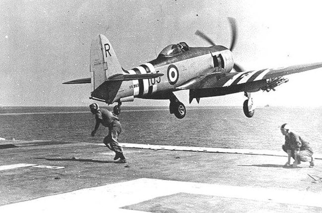 WWII aircraft invasion stripes - photos - HomemadeTools.net