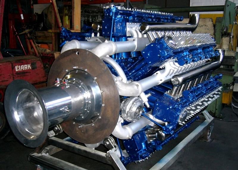 Zvezda M503 maritime radial diesel engine - photos