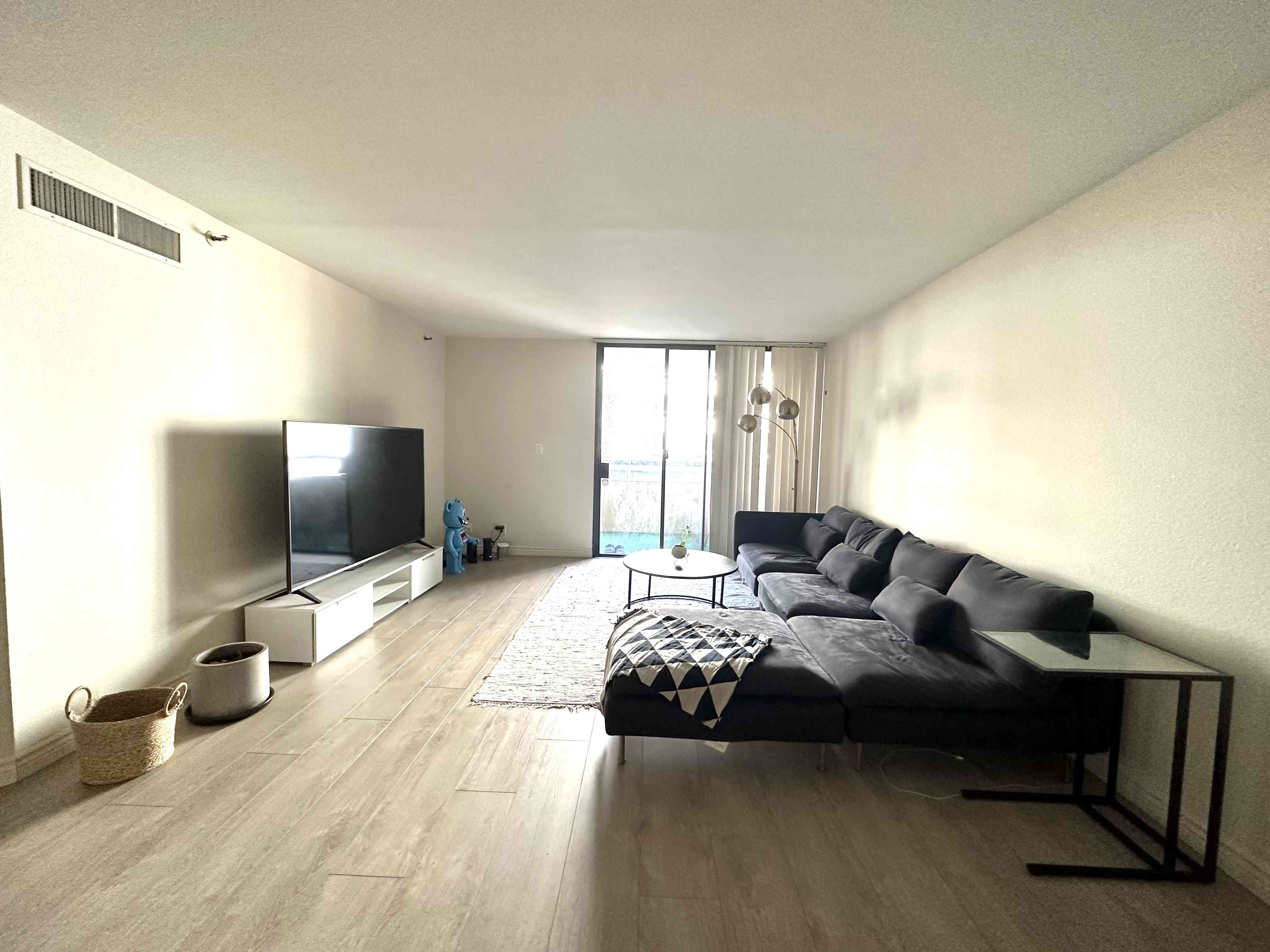 DTLA 2B2B房型中的1B1B-北美租房|北美华人租房|美国租房|房屋信息|租房