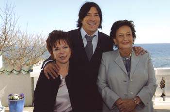 Isabel Allende - Family album