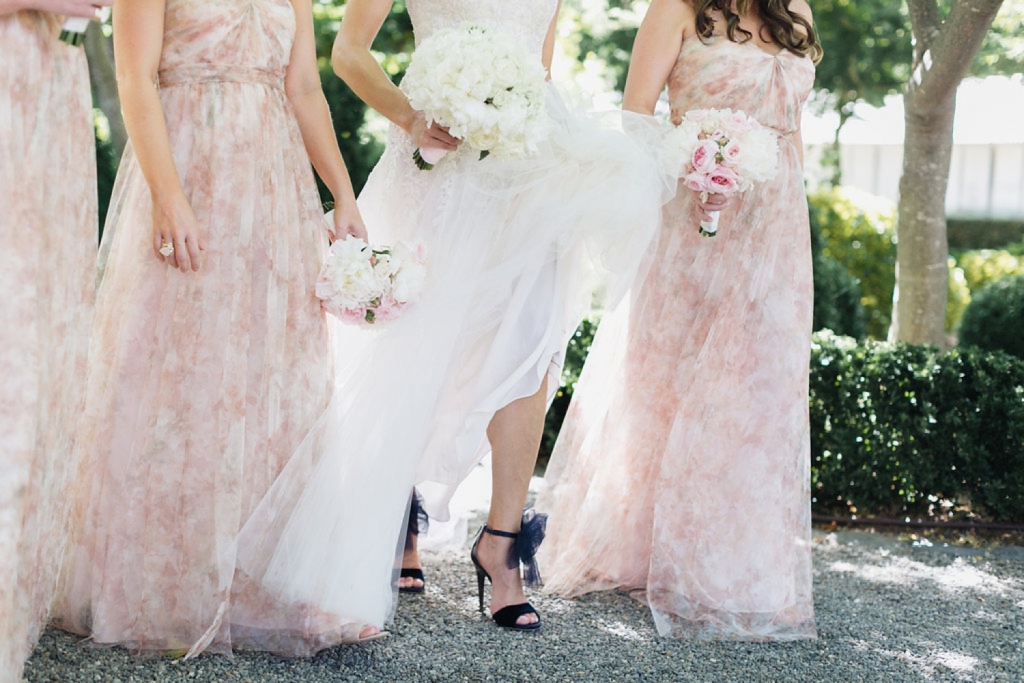Real Wedding: Amanda and Matt featured on Style Me Pretty - LVL ...