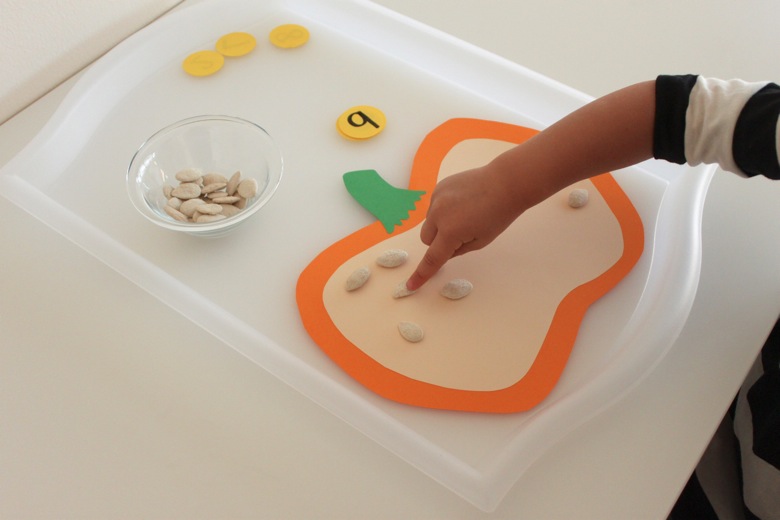 Pumpkin Seed Counting Game - Mama.Papa.Bubba.
