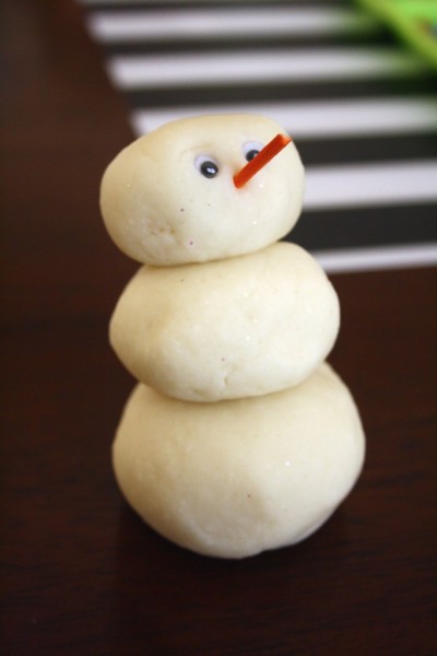 Build A Snowman Play Dough Kits - Mama.Papa.Bubba.