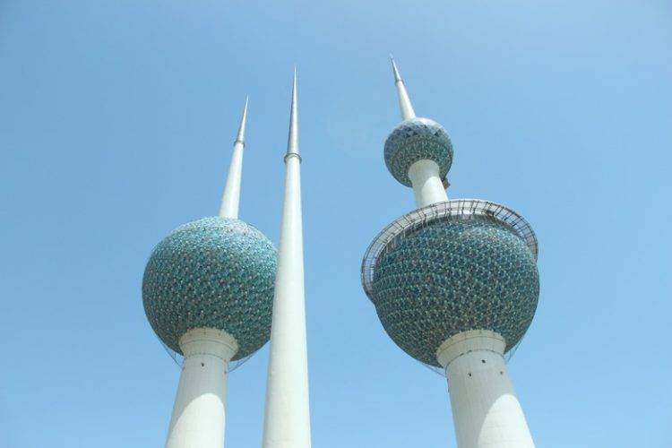 A Visit to the Kuwait Towers - Mama.Papa.Bubba.