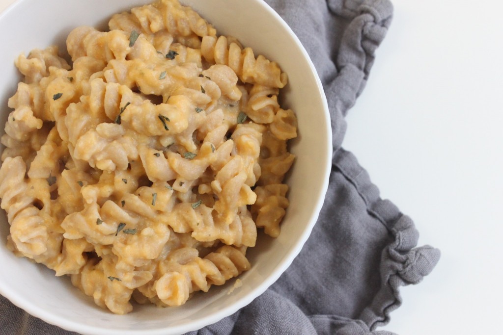 Veggie Lentil Mac and Cheese - Mama.Papa.Bubba.