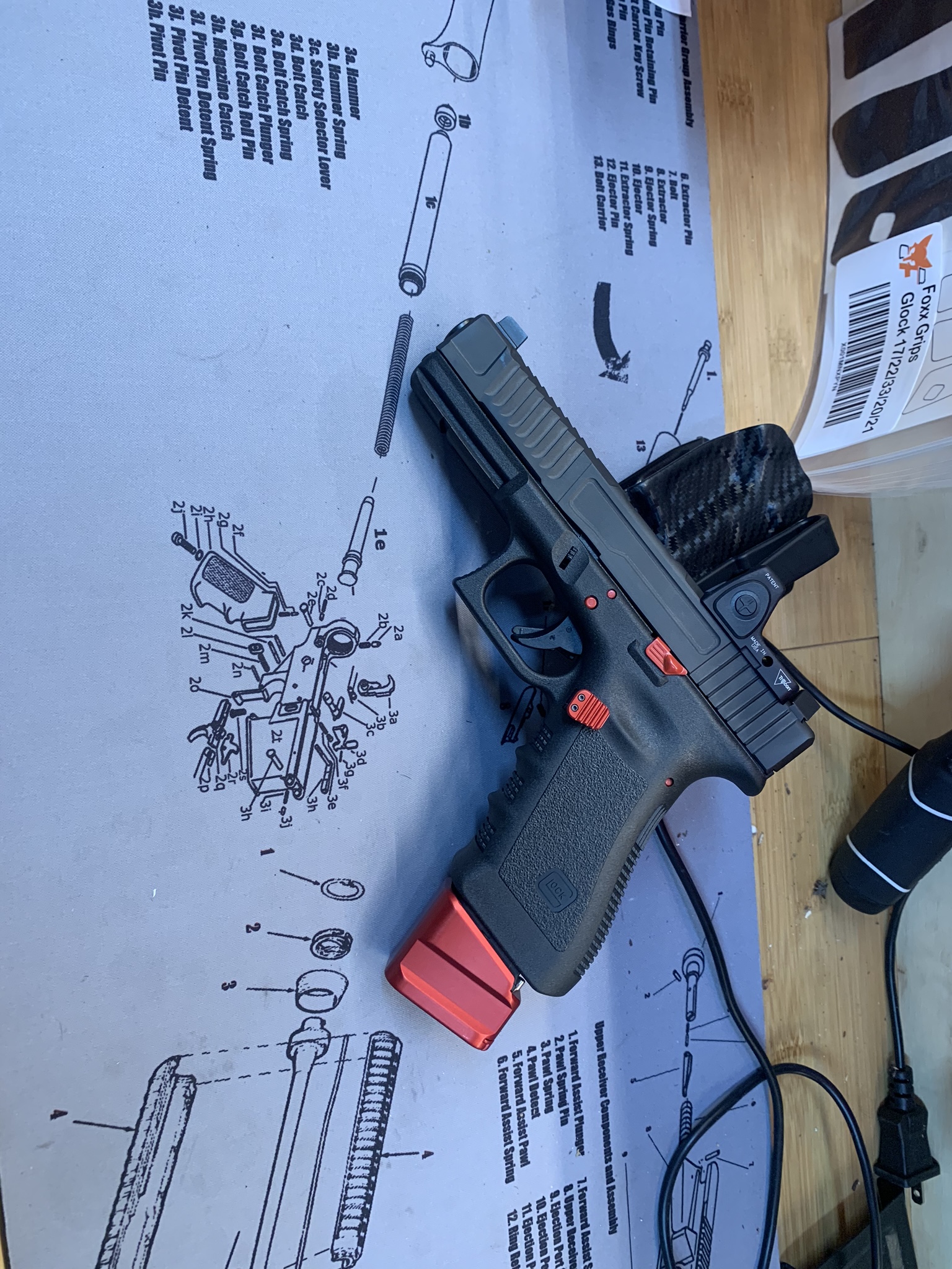 New Toy G17 CA w/ red flavor : r/GlockMod