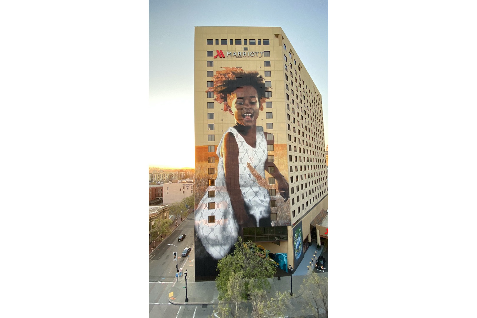 Project: Oakland Marriott Zero Hunger Mural | MC Contracting