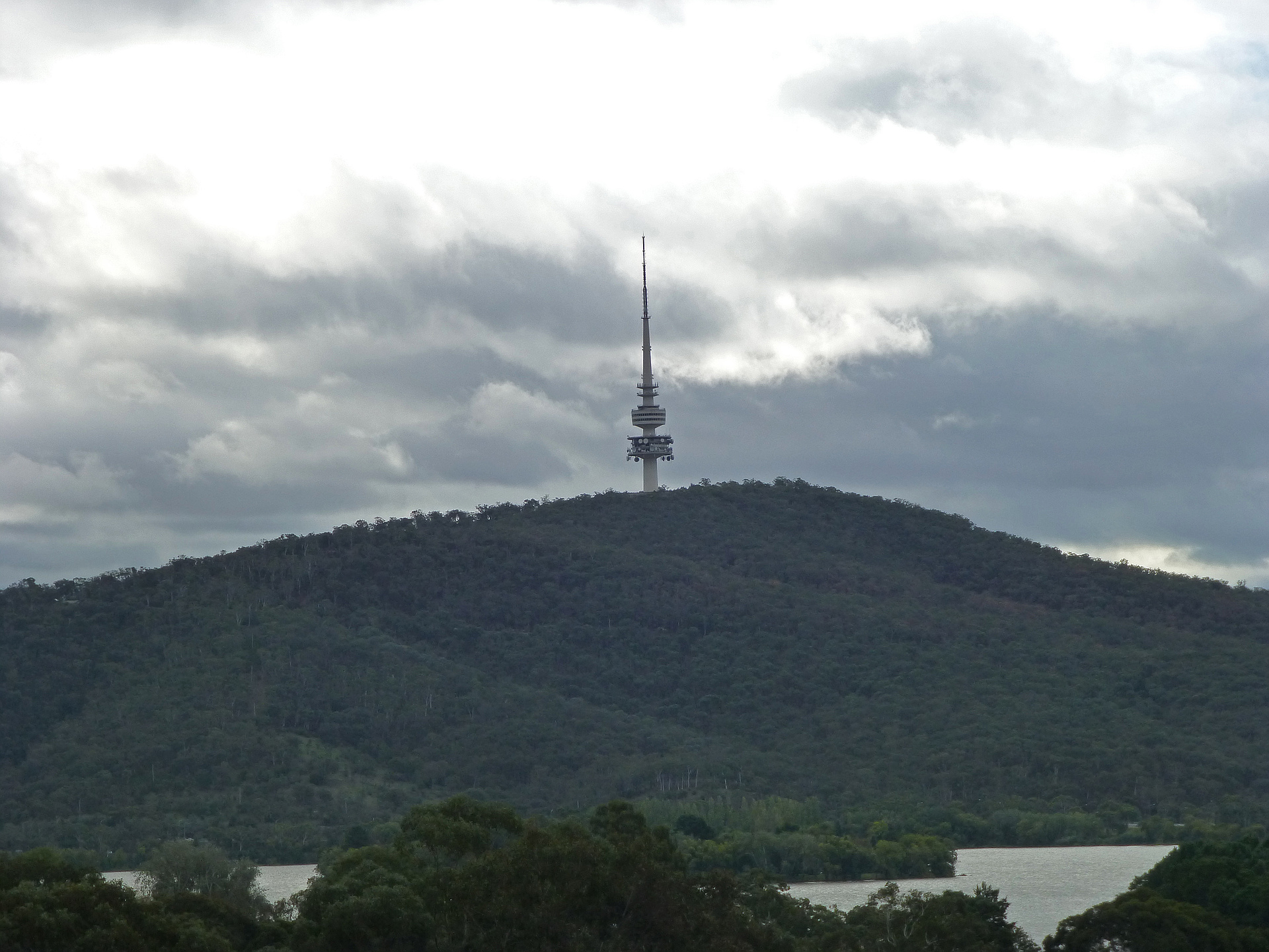 Black Mountain - Australia | peakery
