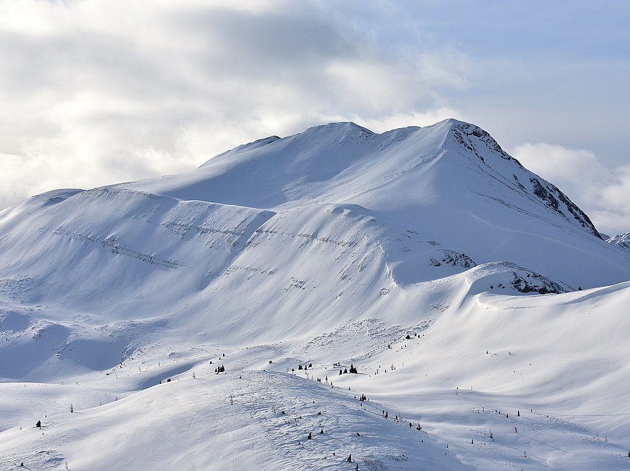 Burstall Pass Peak - Alberta | peakery
