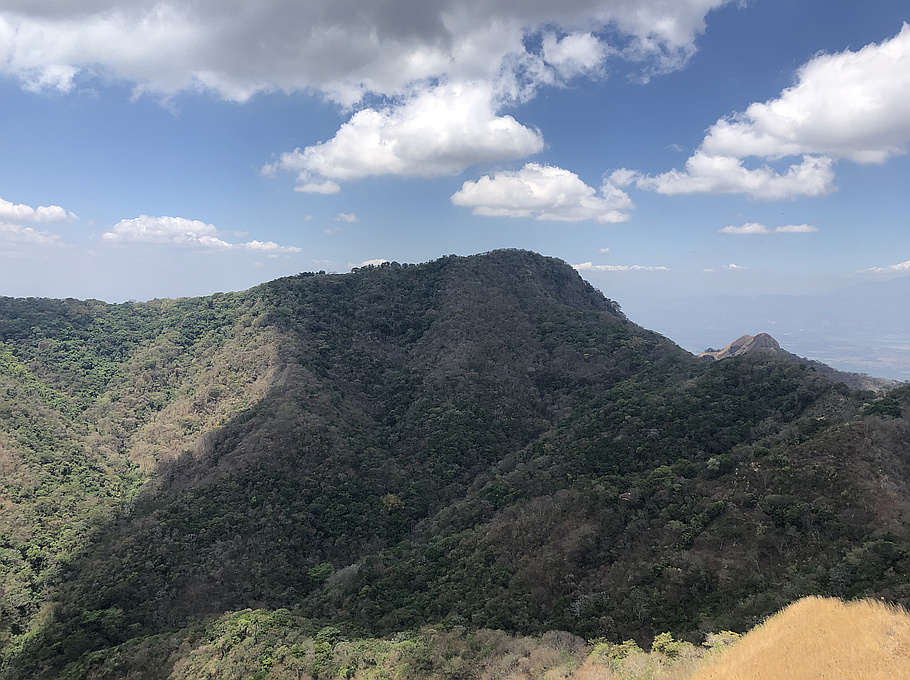 Volcán de Guazapa - El Salvador | peakery