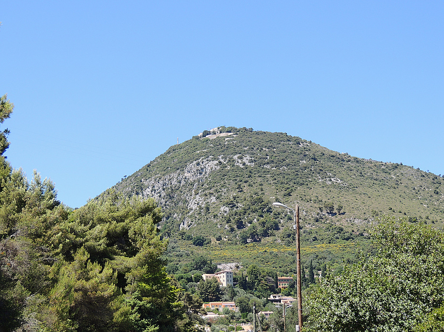 Mont Chauve d'Aspremont - France | peakery