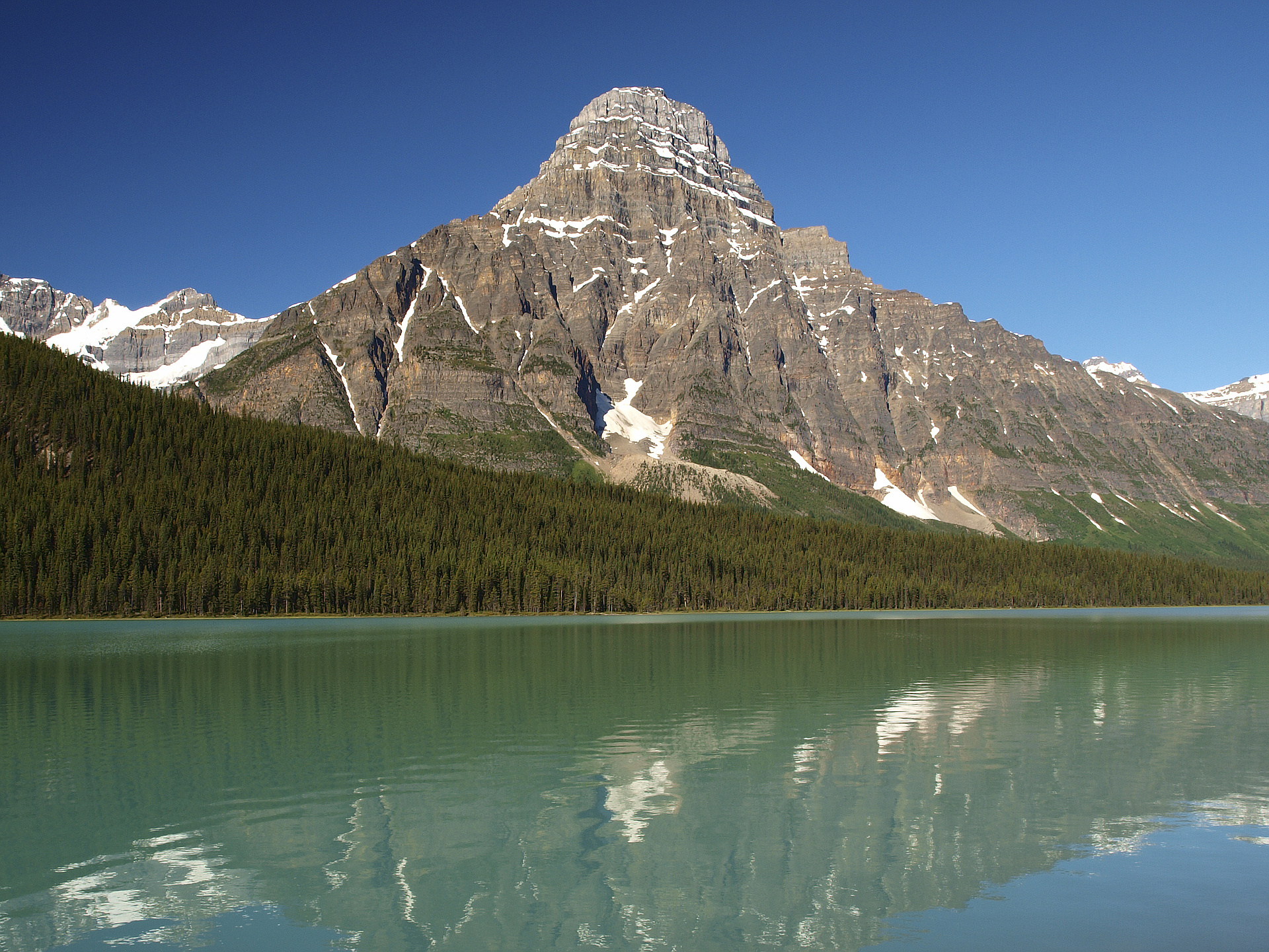 Mt Chephren - Alberta | peakery