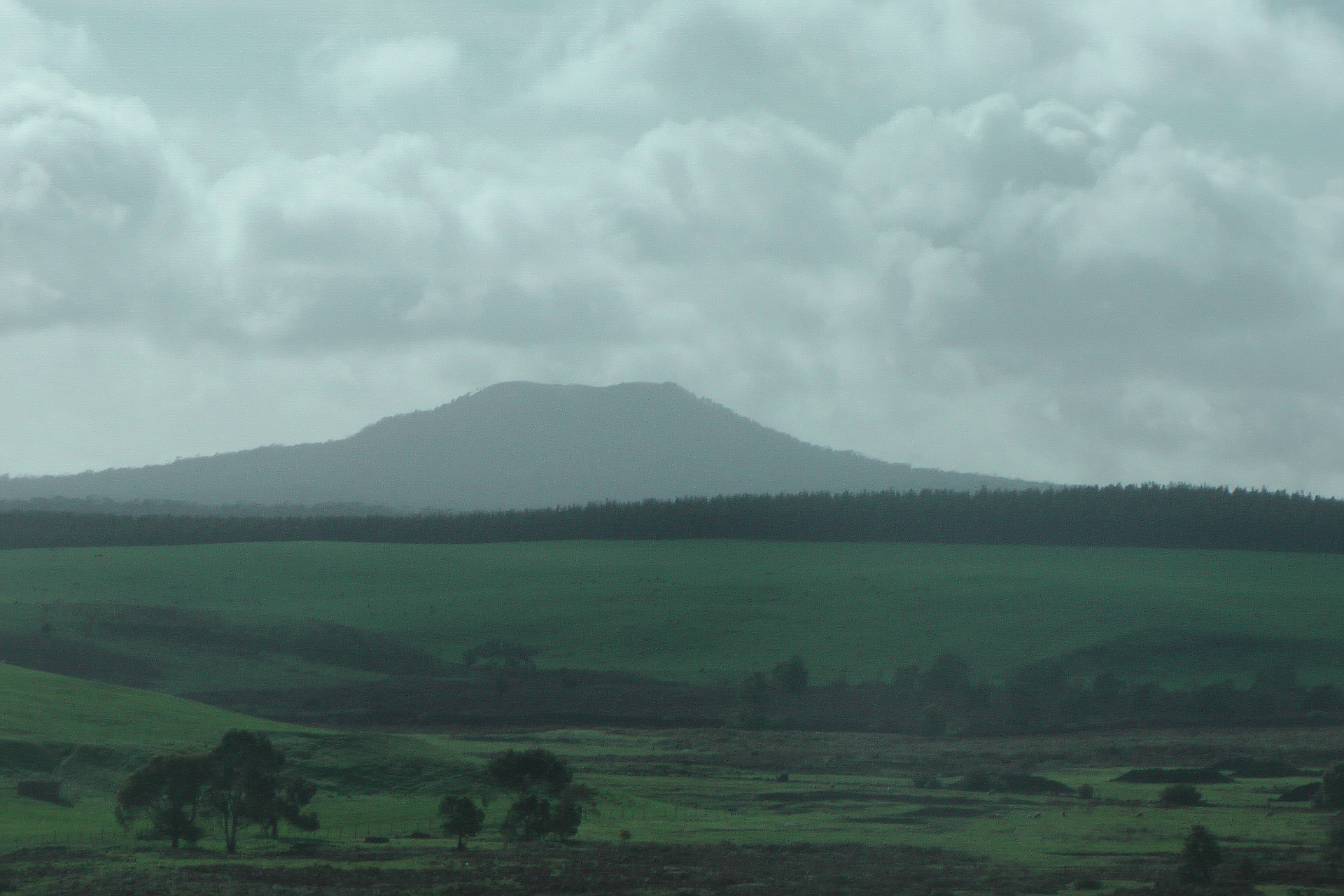Mt Napier - Australia | peakery