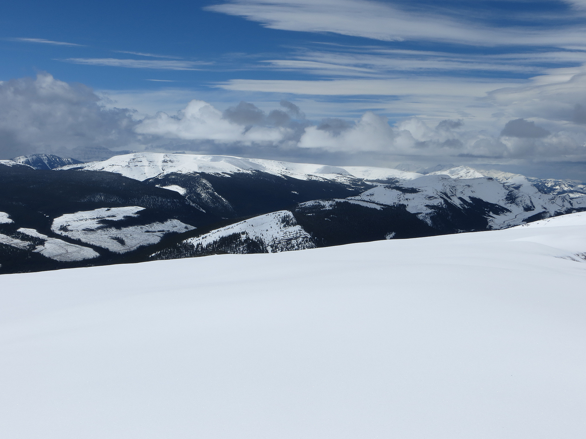 Plateau Mountain - Alberta | peakery