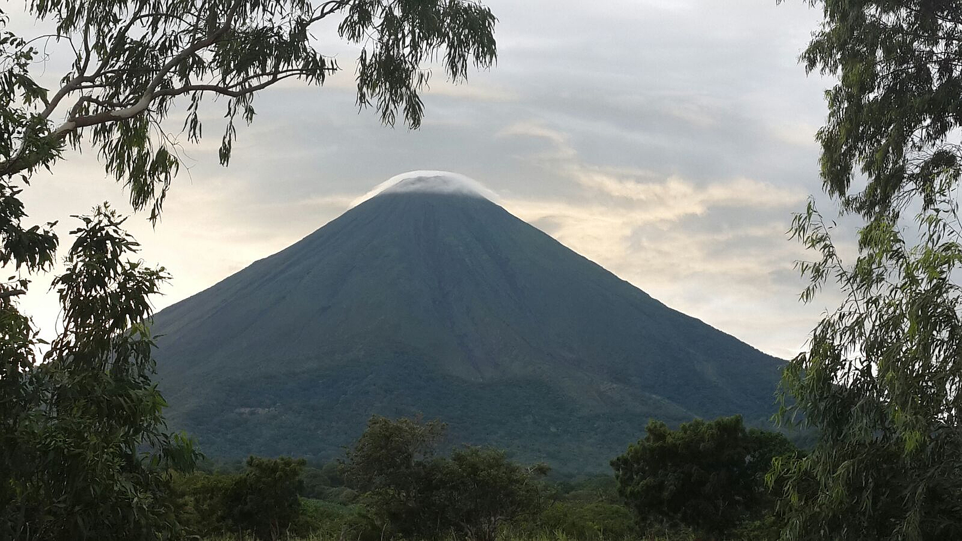 Volcán Maderas - Nicaragua | peakery