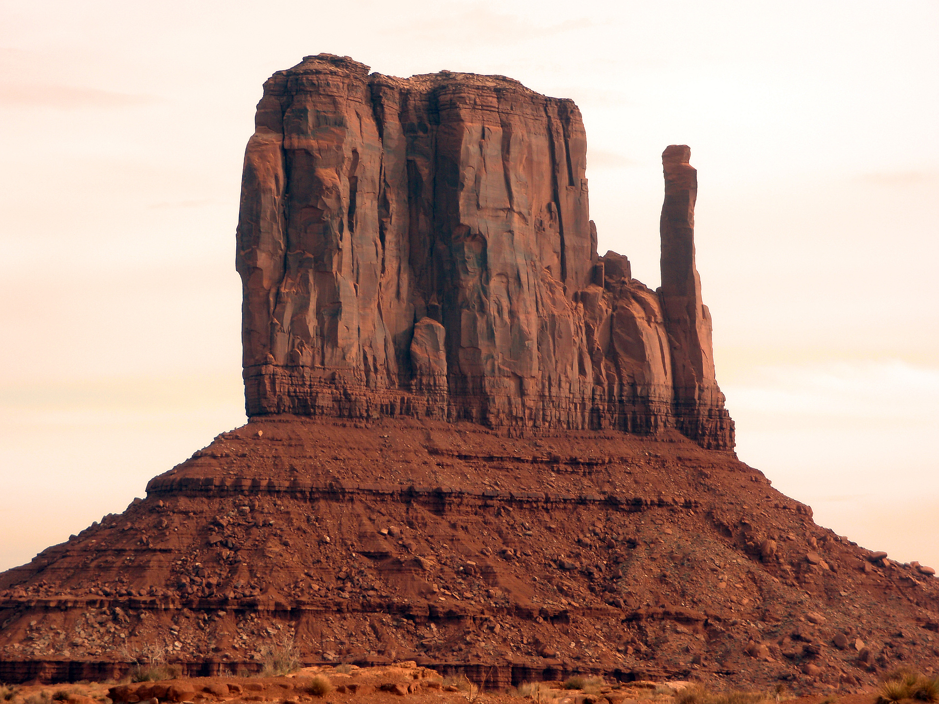 West Mitten Butte - Arizona | peakery