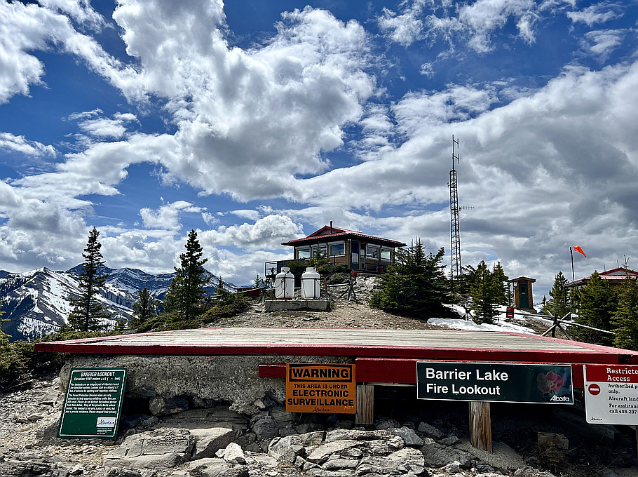 Barrier Lake Fire Lookout - Alberta, Canada | peakery