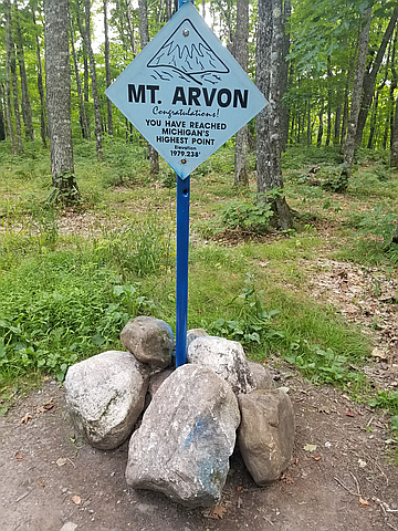 Mt Arvon - Michigan | peakery