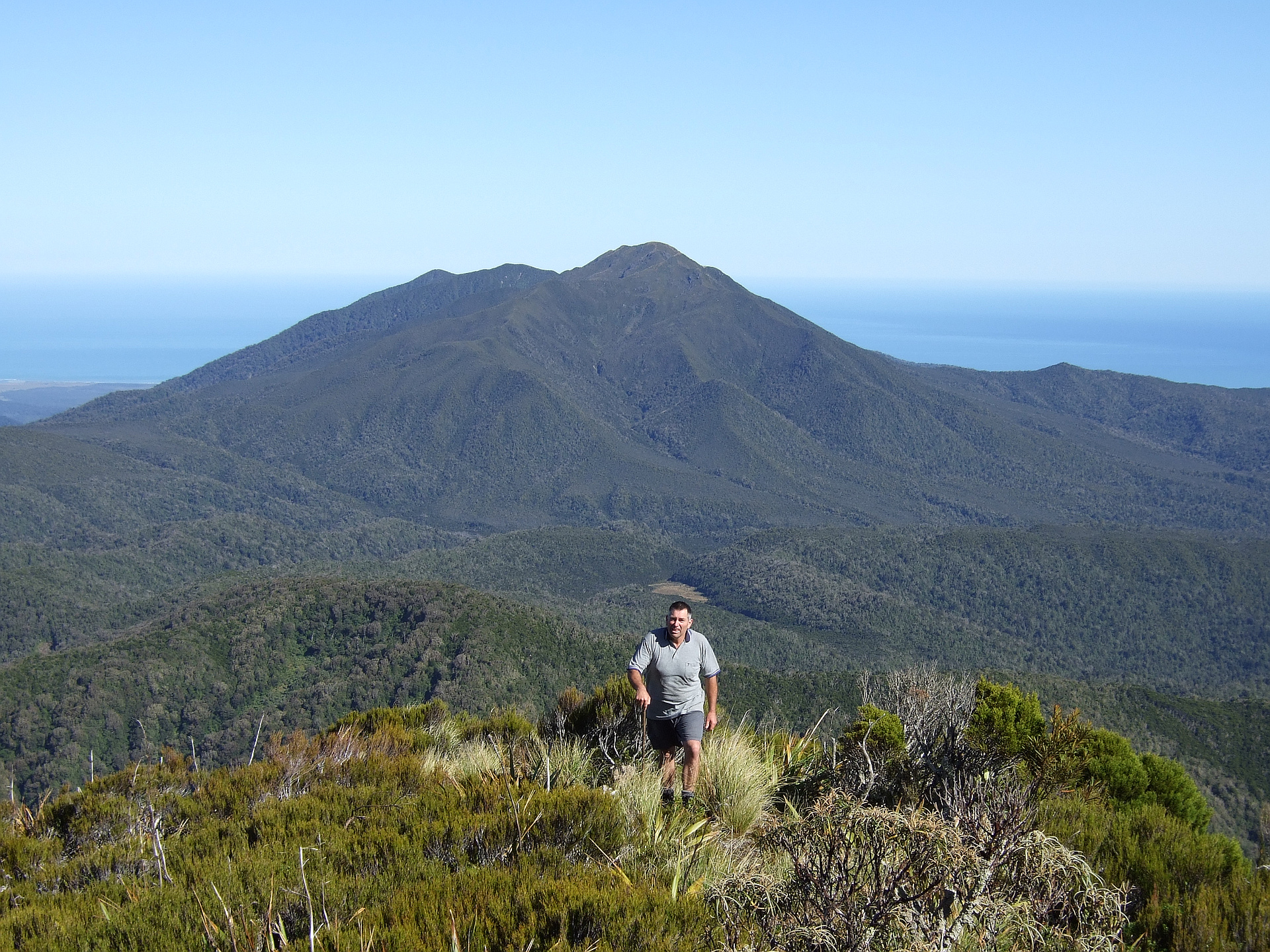 Rangitoto - New Zealand | peakery