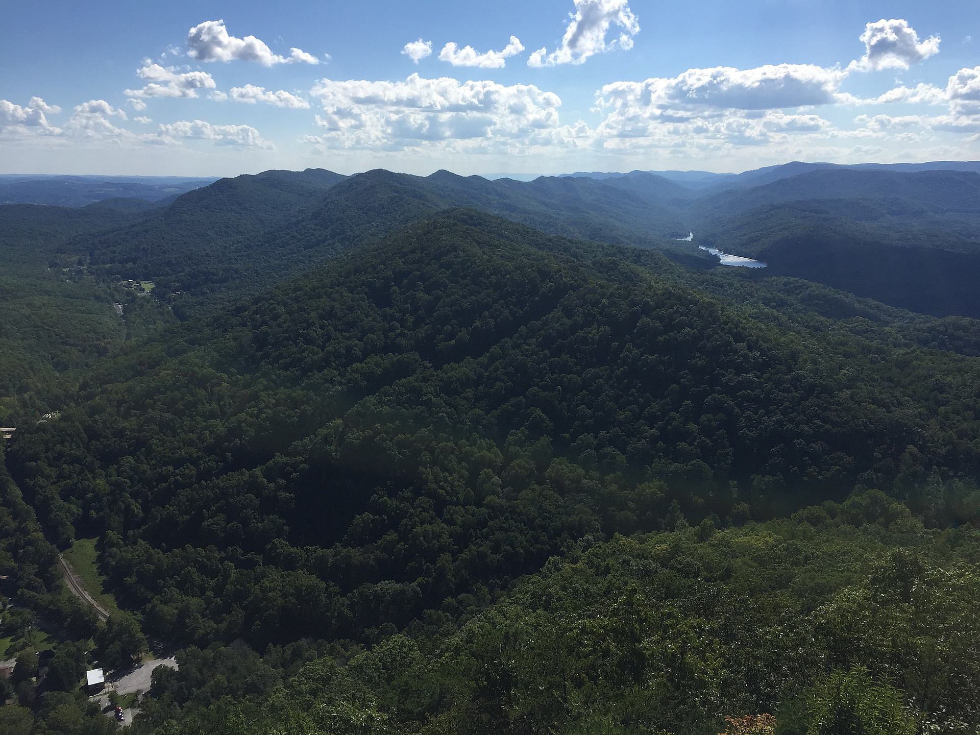 Tri-State Peak - Kentucky | peakery