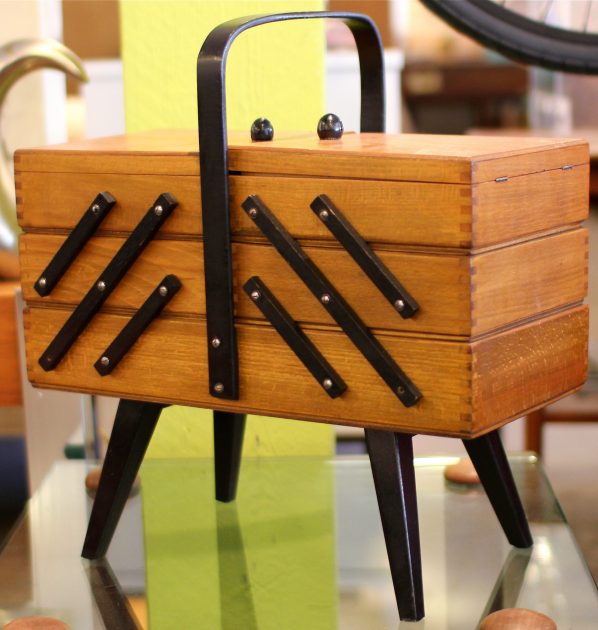 Awesome Mid Century Modern Jewelry Box