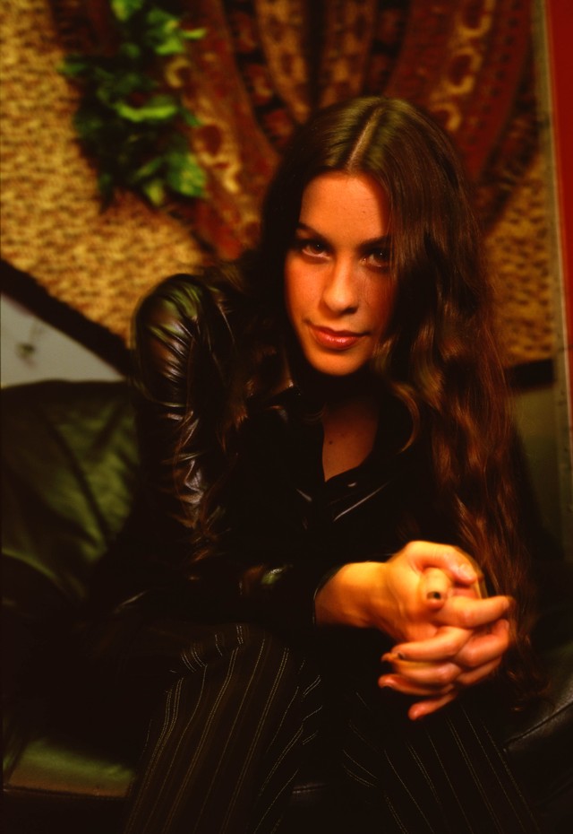 Alanis Morissette: Our 1995 Cover Story | SPIN