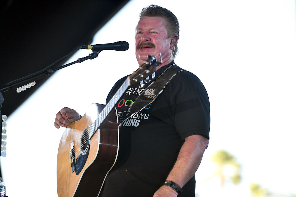 Joe Diffie, '90s Country Singer, Dies at 61 | SPIN