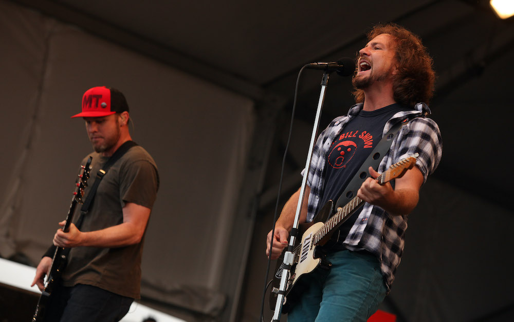 Eddie Vedder and Jeff Ament on 'Bill Simmons Podcast' | SPIN