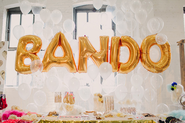 I Saw the Sign: 20 DIY Signs for Your Next Party | Brit + Co