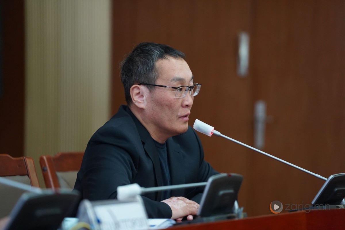 Х Тэмүүжин Үндсэн хуульд нэмэлт өөрчлөлт оруулъя гэж байгаа бол Цэцтэй холбоотой асуудлыг бүрэн