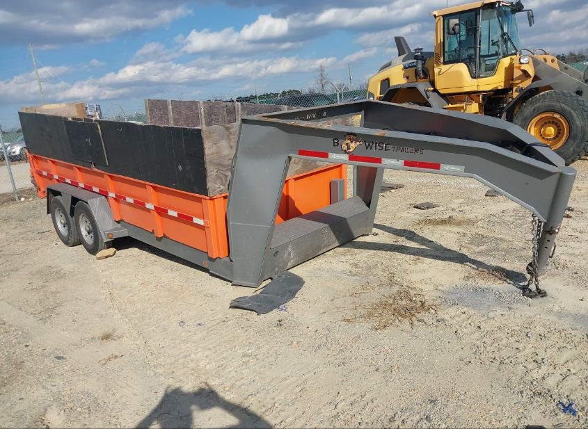 Sold 2017 BWISE MANUFACTURING DUMP TRAILER in CLAYTON, NC - SalvageBid