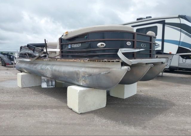 Salvage Boats for sale in Online Boat Auctions at Salvagebid