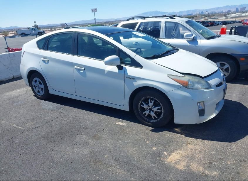 Sold 2011 TOYOTA PRIUS Three in LAS VEGAS, NV - SalvageBid