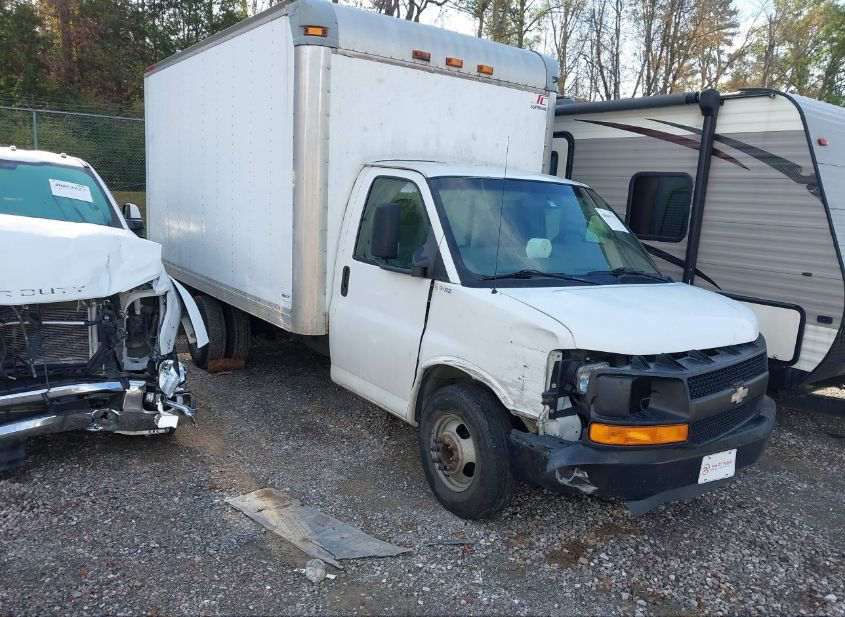 Salvage Trucks for Sale, Wrecked & Crashed Trucks for Sale - Salvagebid