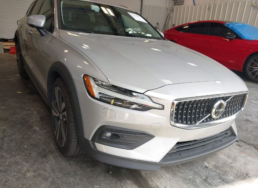 La oferta terminó en YV4L12WK1S2149939, Salvage VOLVO V60 CROSS COUNTRY ...