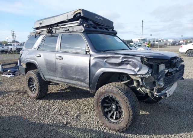 Sold 2021 TOYOTA 4RUNNER Sr5 in EUGENE, OR - 39183473