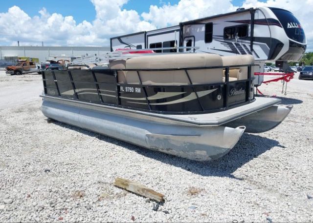 Salvage Boats for sale in Online Boat Auctions at Salvagebid