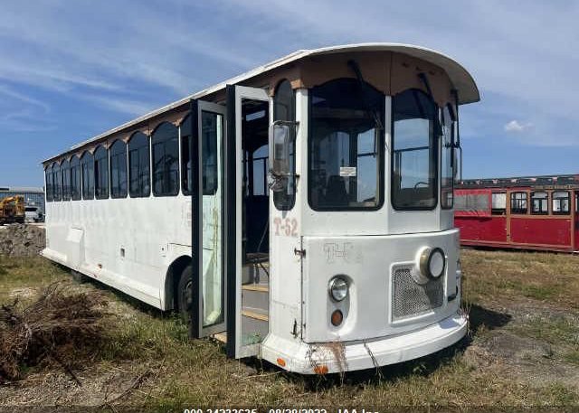 Salvage Buses for Sale | Shuttle Bus Auctions Online | Salvagebid