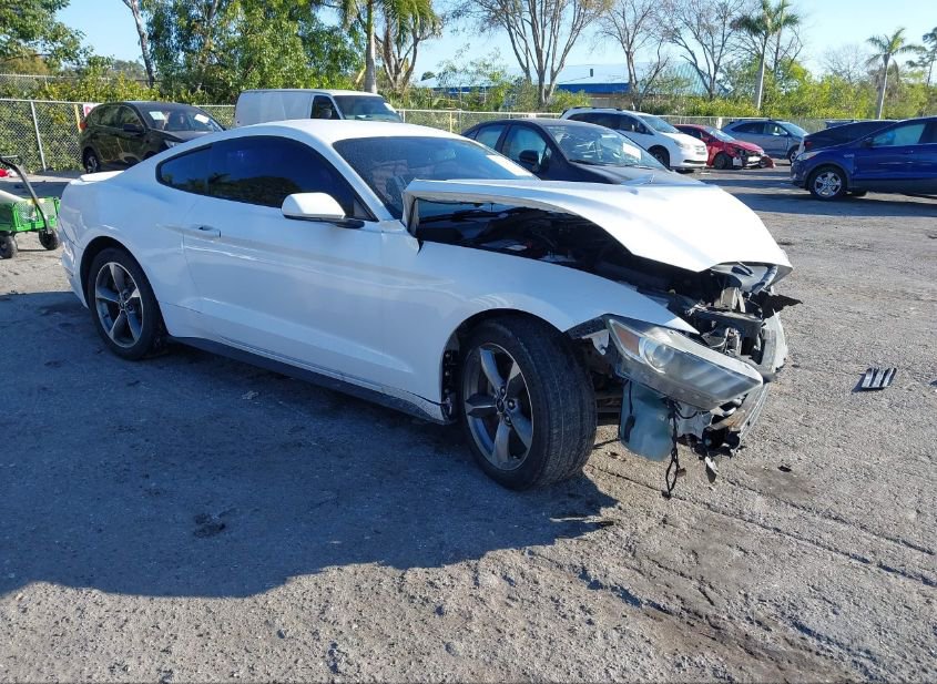 Salvage Ford Mustang for Sale, Crashed Mustangs at Auto Auction ...