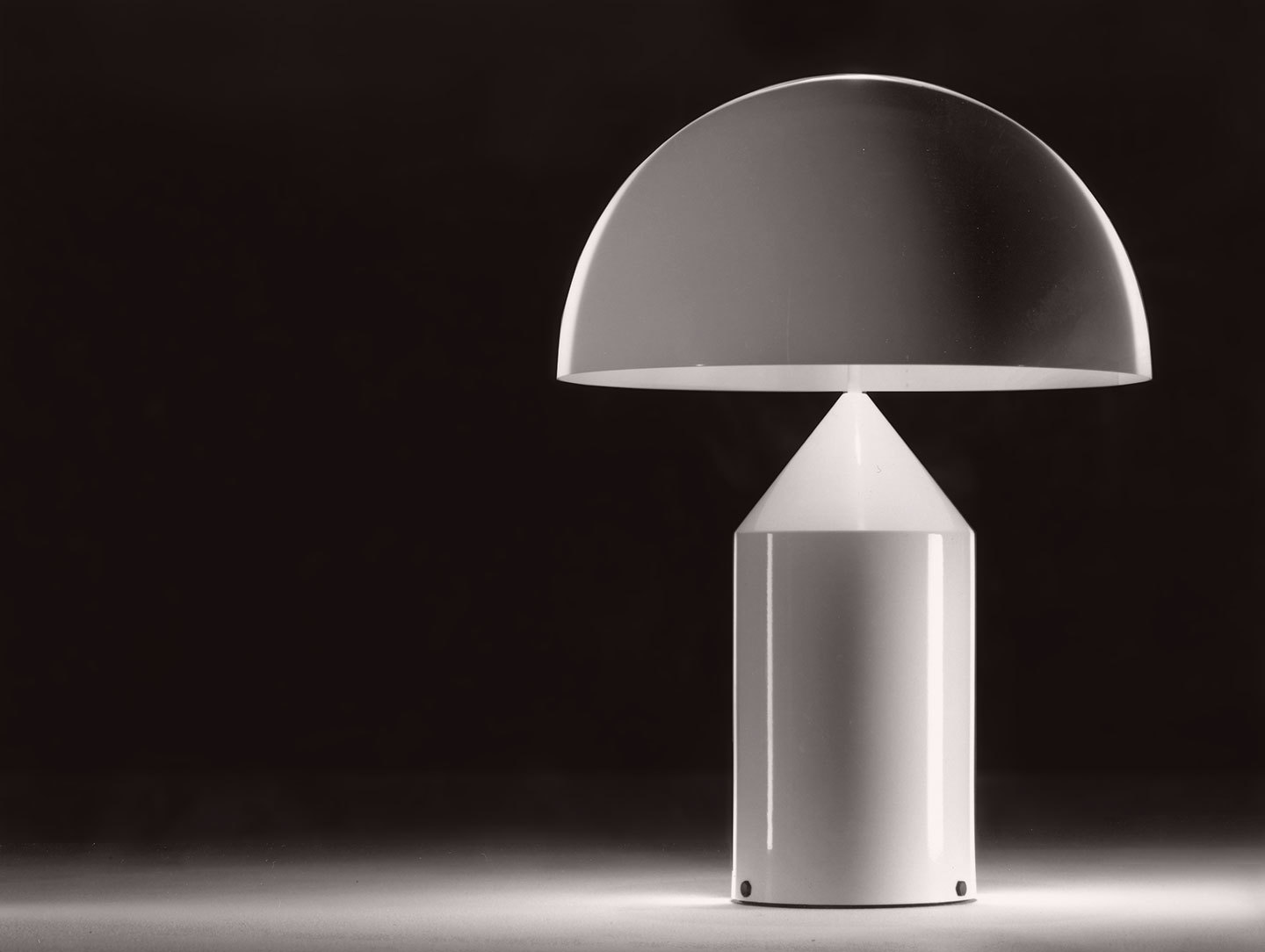 Atollo Metal Table Lamp | Viaduct