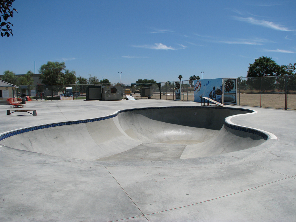 Pedlow Skatepark - Encino, CA | West Coast Skateparks
